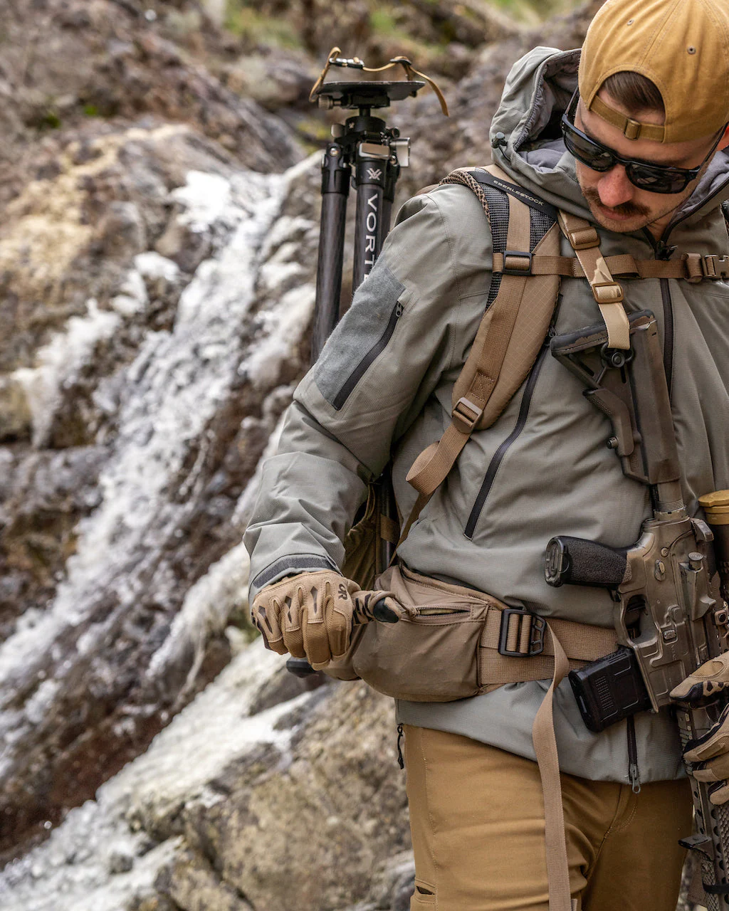 Eberlestock Freefall 2000 | Tactical Daypack Canada | LOF Defence